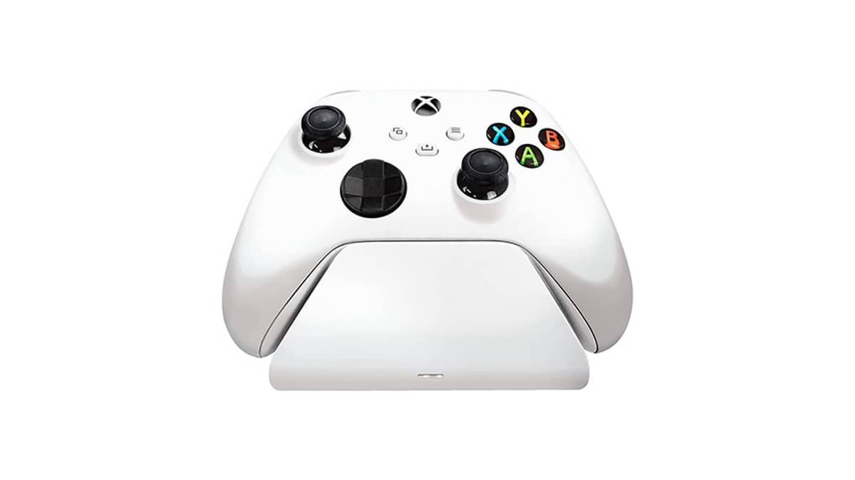 Buy Razer Universal Quick Charging Stand For XBOX - Robotic White