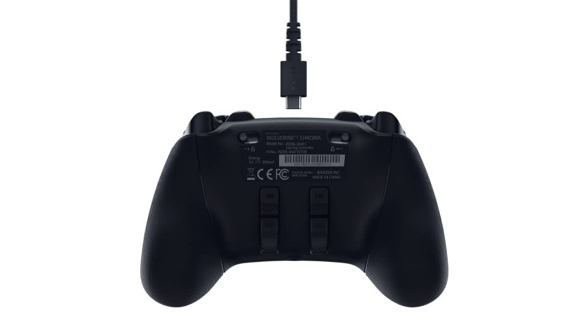 Buy Razer Wolverine V2 Chroma Wired Gaming Controller for Xbox Series X ...